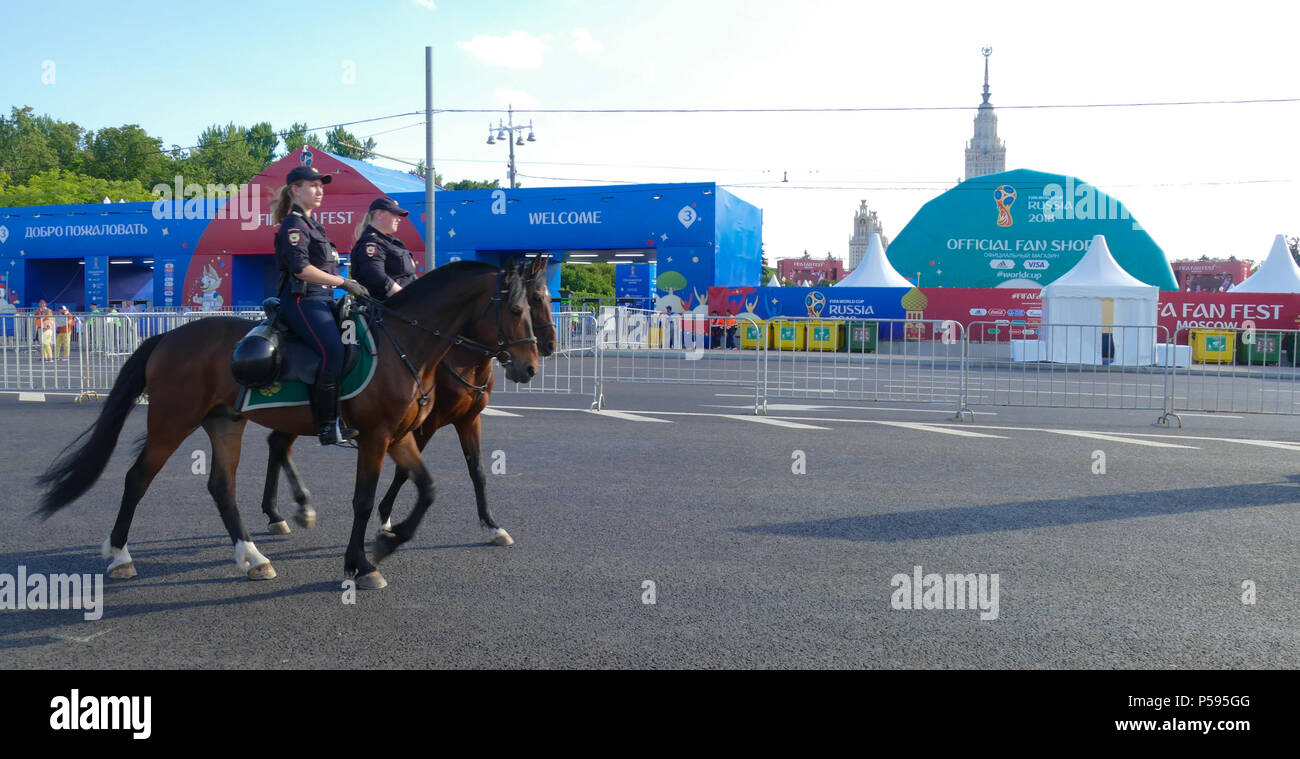 Russia police officer female hi-res stock photography and images - Alamy