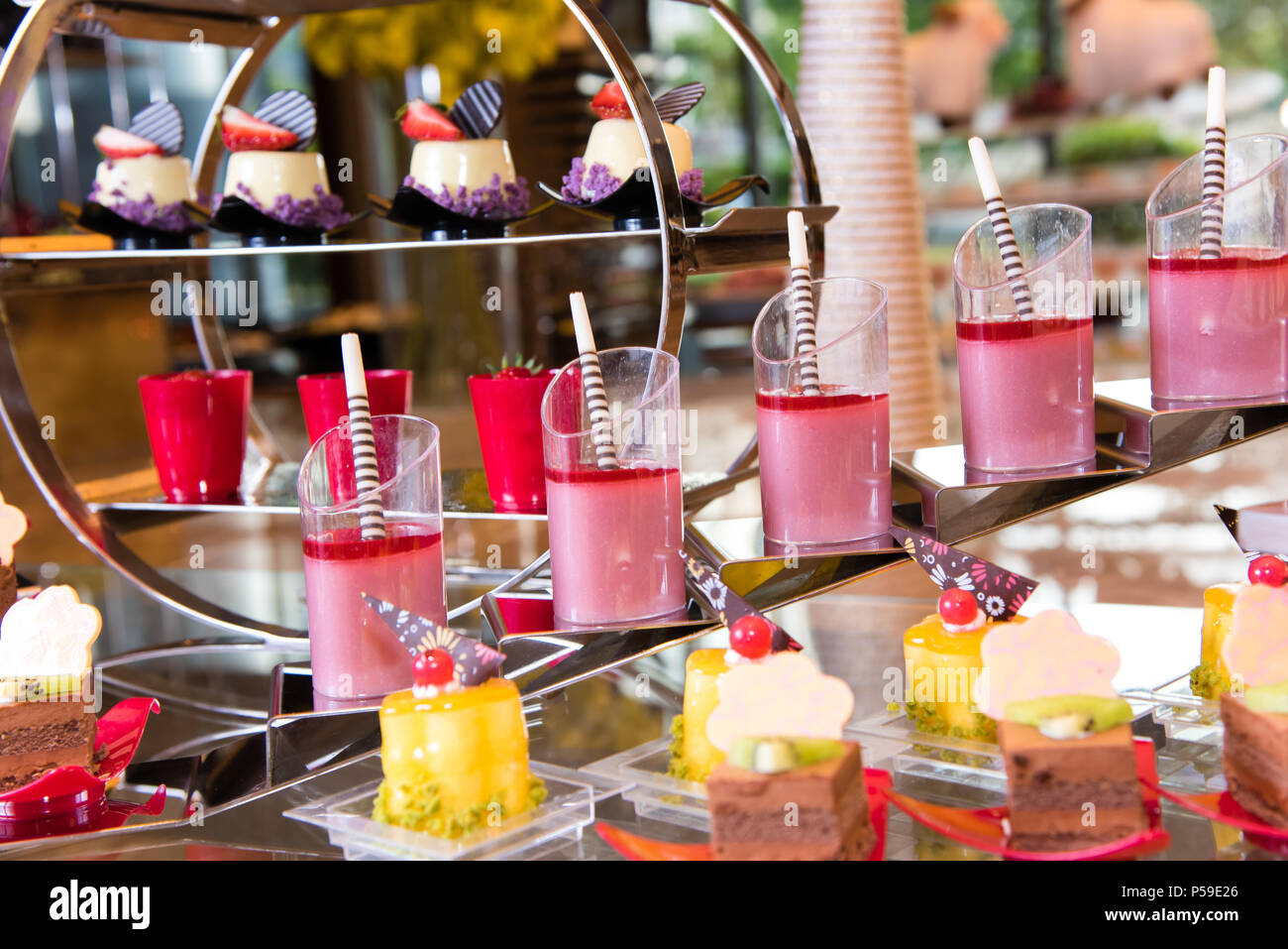 Weight diversity hi-res stock photography and images - Alamy