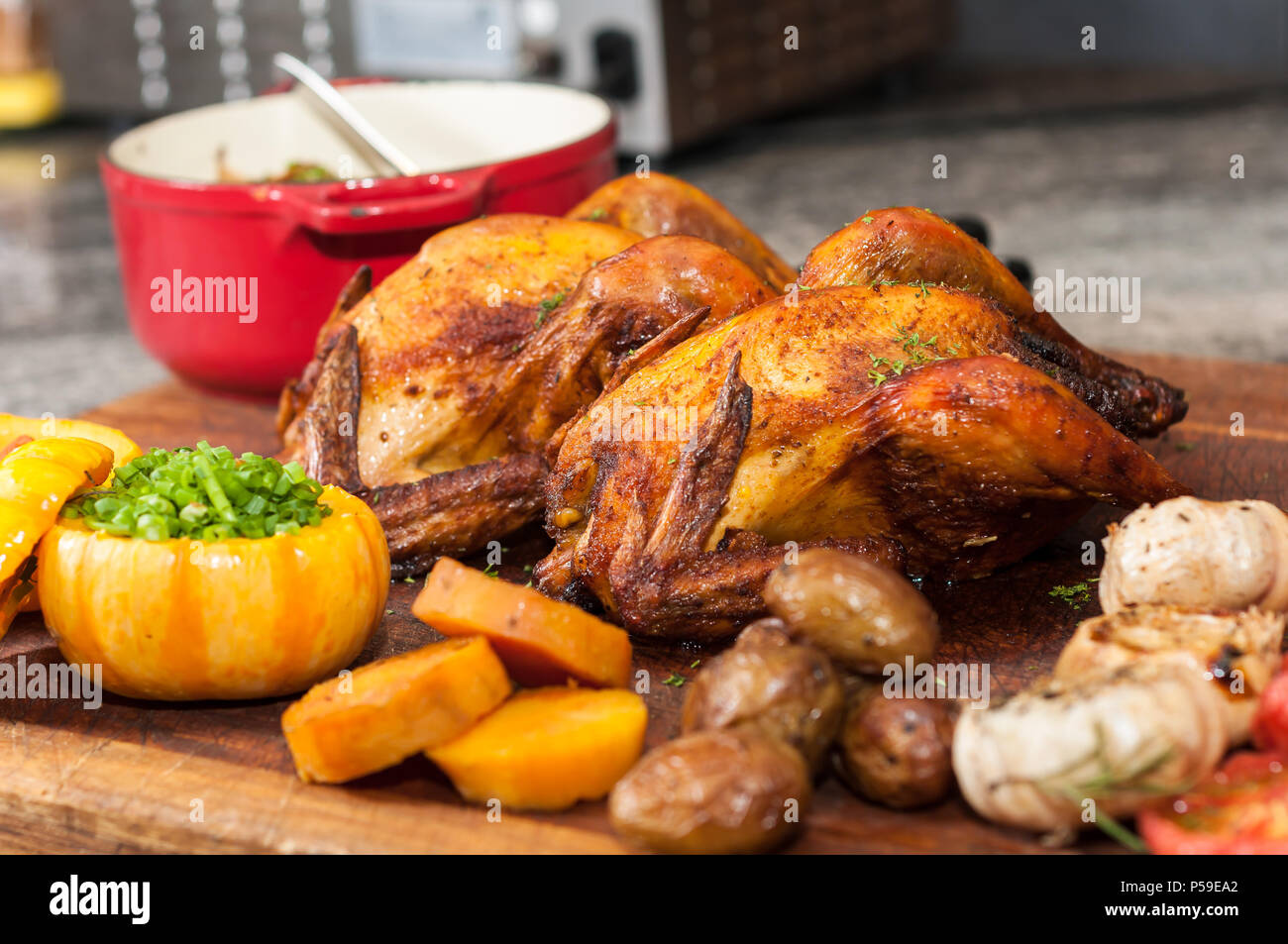Two whole roasted chicken hi-res stock photography and images - Alamy