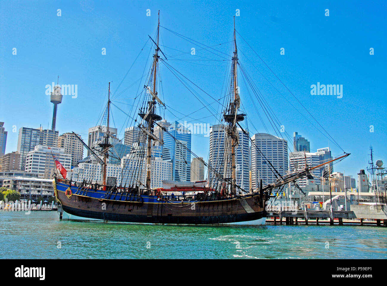 Hmb endeavour replica hi-res stock photography and images - Alamy