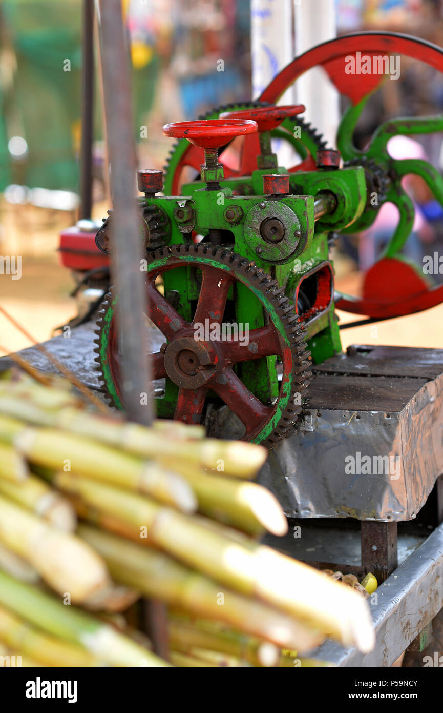 old rusty metal construction, close up Stock Photo - Alamy
