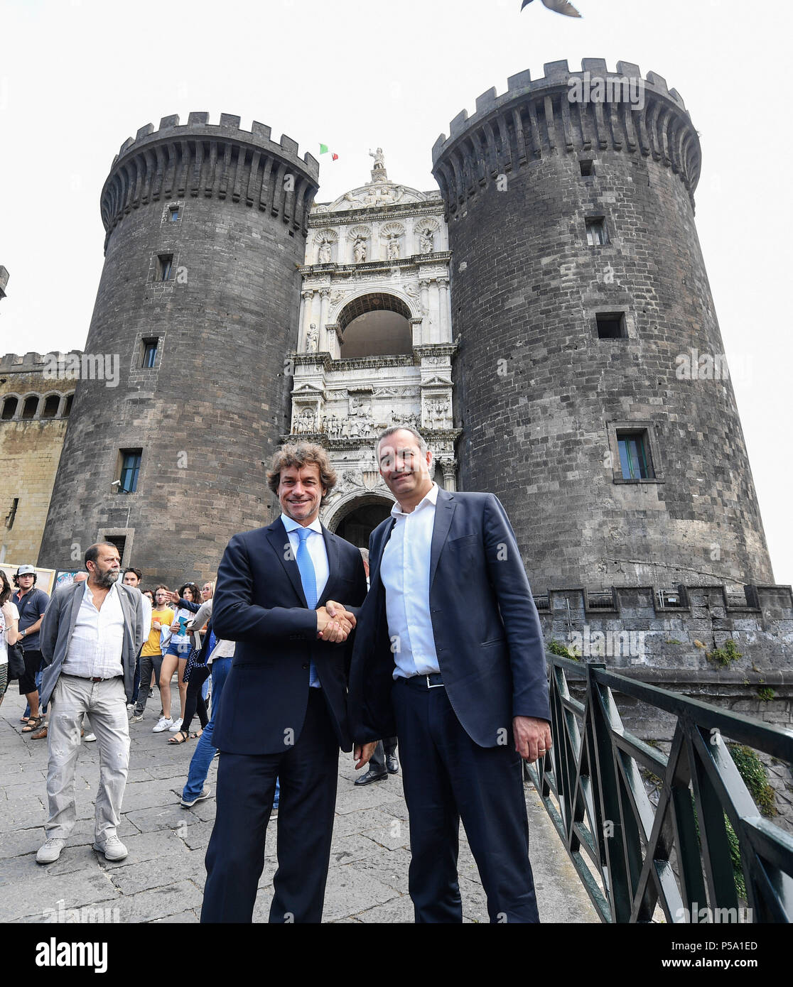 The honorary citizenship of Naples is given to Alberto Angela by the ...