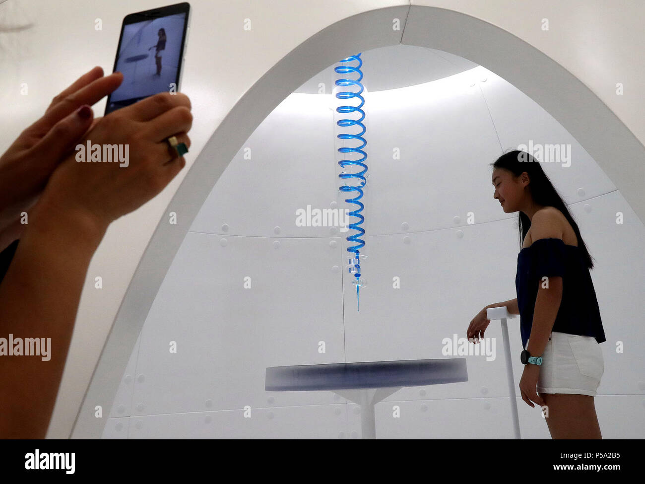 Chen fei artist hi-res stock photography and images - Alamy