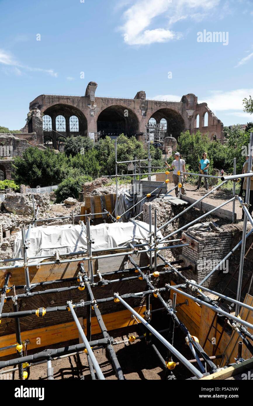 Colosseum archaeological park. Opening to the public excavation of ...