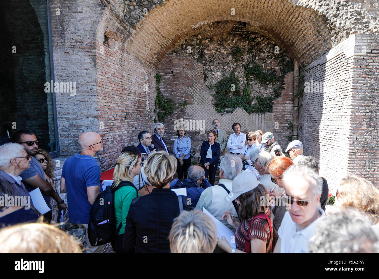 Colosseum archaeological park. Opening to the public excavation of ...