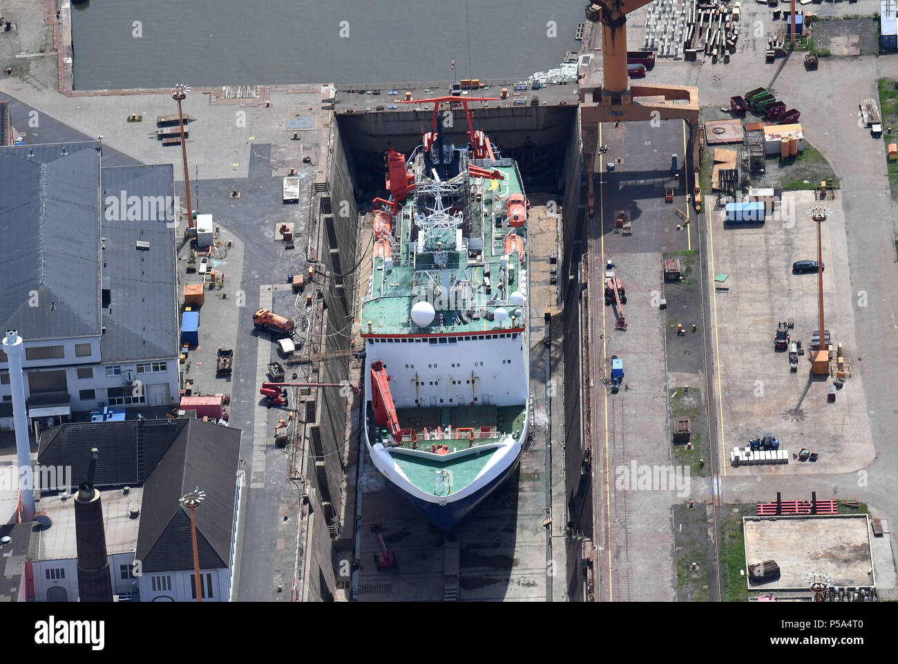 Polarstern dock hi-res stock photography and images - Alamy