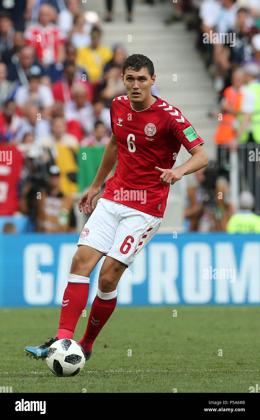 Thomas delaney footballer hi-res stock photography and images - Alamy