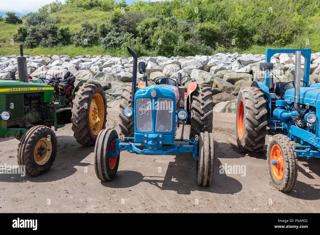 Vintage tractors on the annual charity run from Liverpool to Whitby and ...