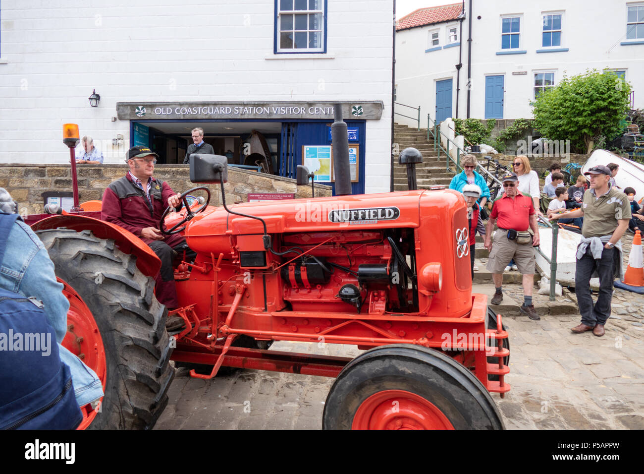 The Worlds longest annual vintage tractor run from Liverpool to Whitby ...