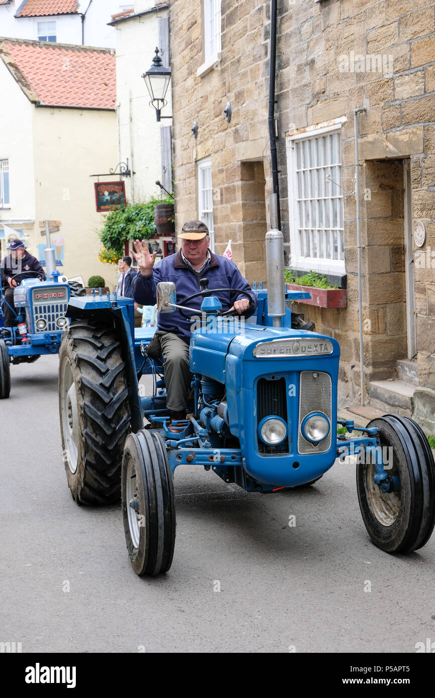 The Worlds longest annual vintage tractor run from Liverpool to Whitby ...