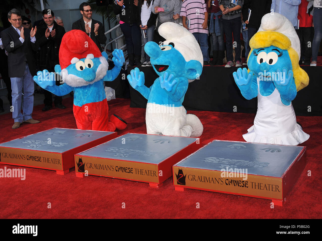 The smurfs handprints 01 event in hollywood life california hi-res ...