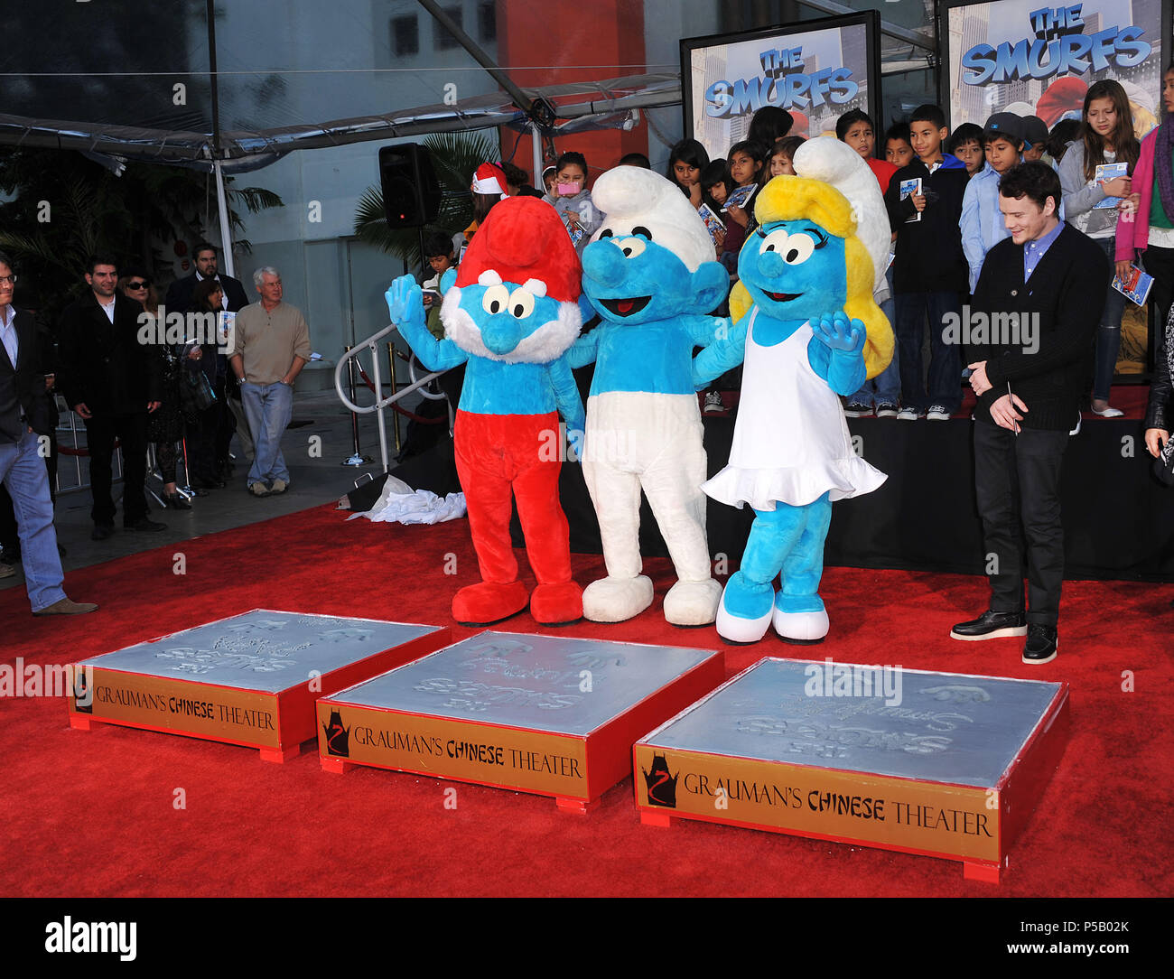 The smurfs handprints _05 hi-res stock photography and images - Alamy