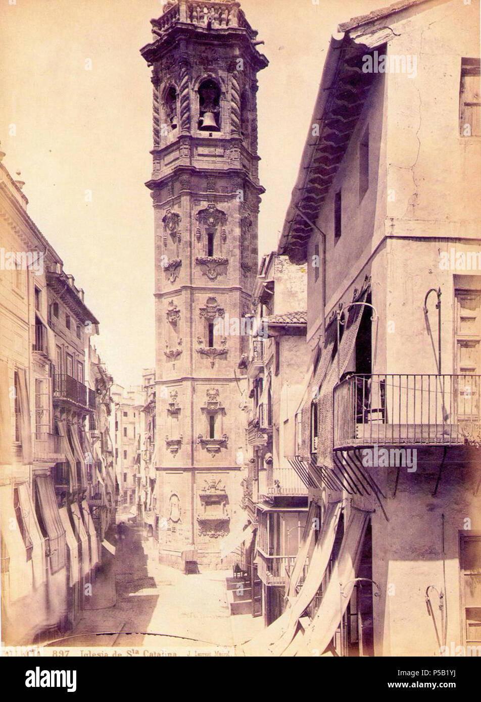 Valencia campanar hi-res stock photography and images - Alamy