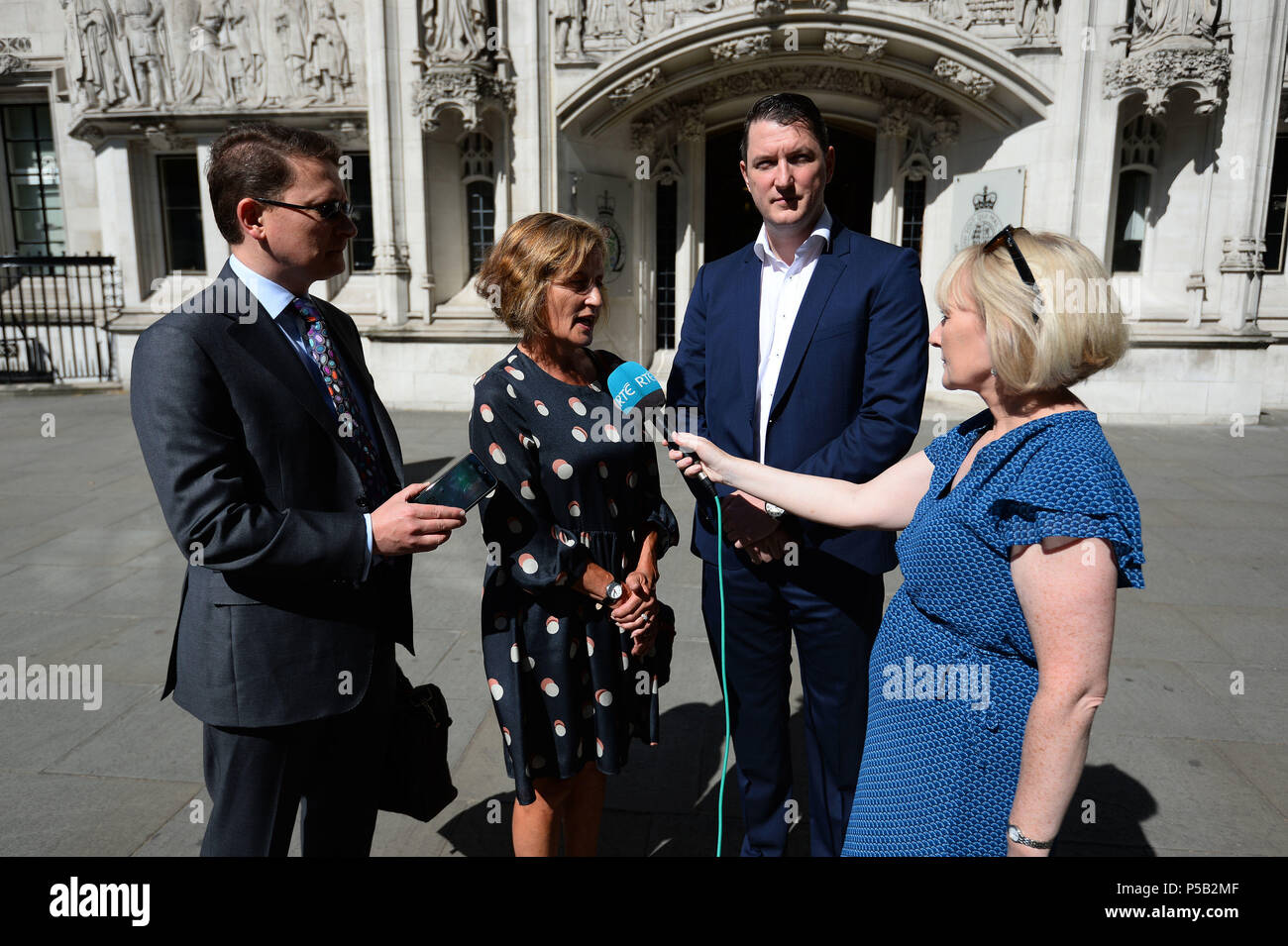 Geraldine finucane second left hi-res stock photography and images - Alamy