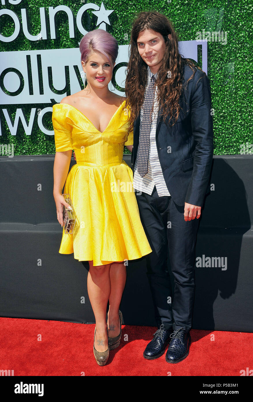 Kelly Osbourne, Matthew Mosshart arriving 2013 Young Holl. Awards at ...