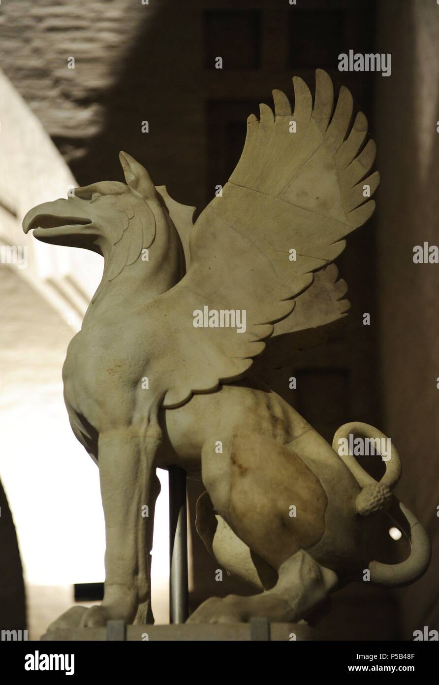 Ancient greek sphinx sculpture hi-res stock photography and images - Alamy