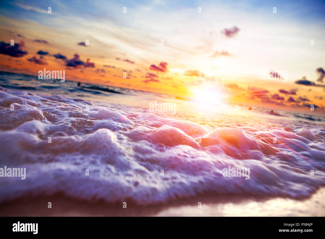 Summer sand and sea scenery hi-res stock photography and images - Alamy