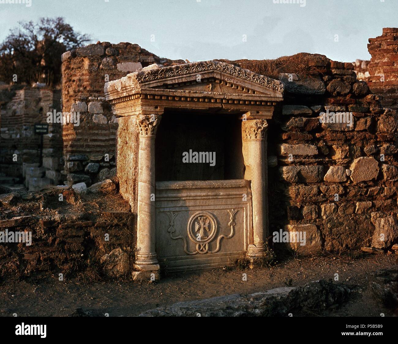 Divinidad hi-res stock photography and images - Alamy