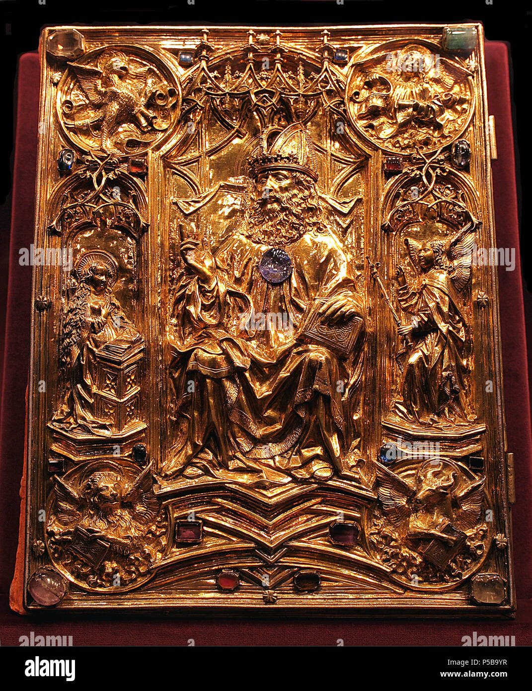 Imperial regalia of the holy roman empire hi-res stock photography and ...