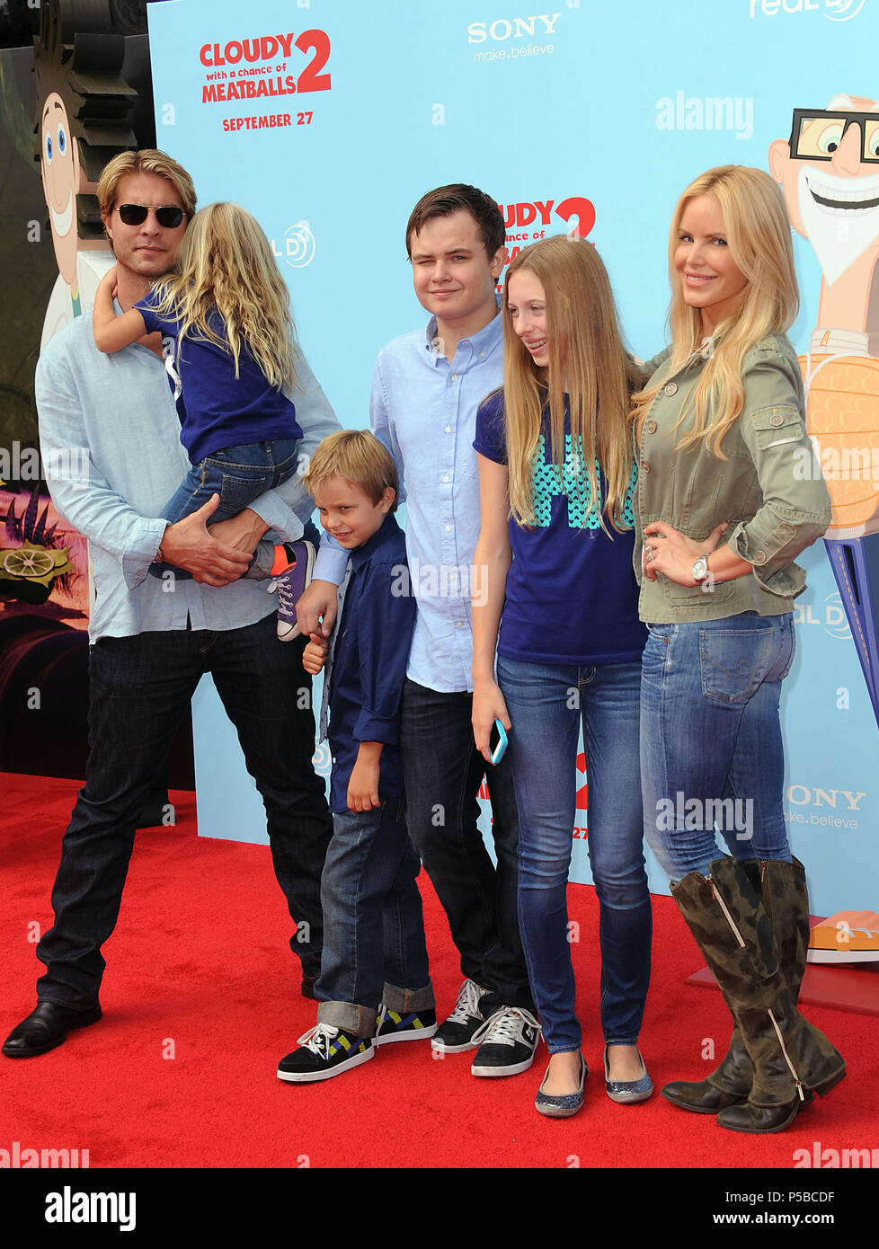 Gena lee nolin hi-res stock photography and images - Alamy