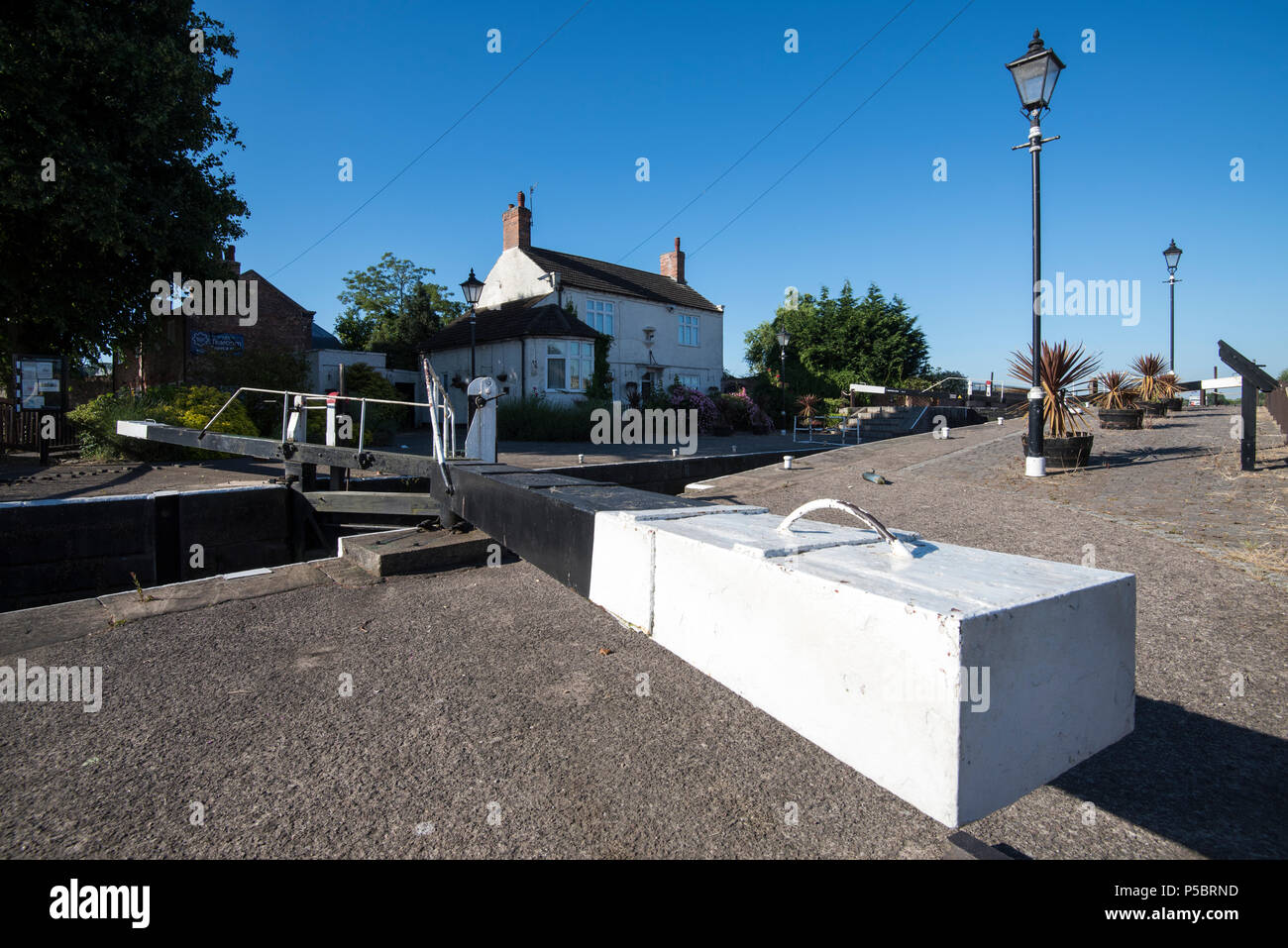 Castle lock nottingham canal hi-res stock photography and images - Alamy