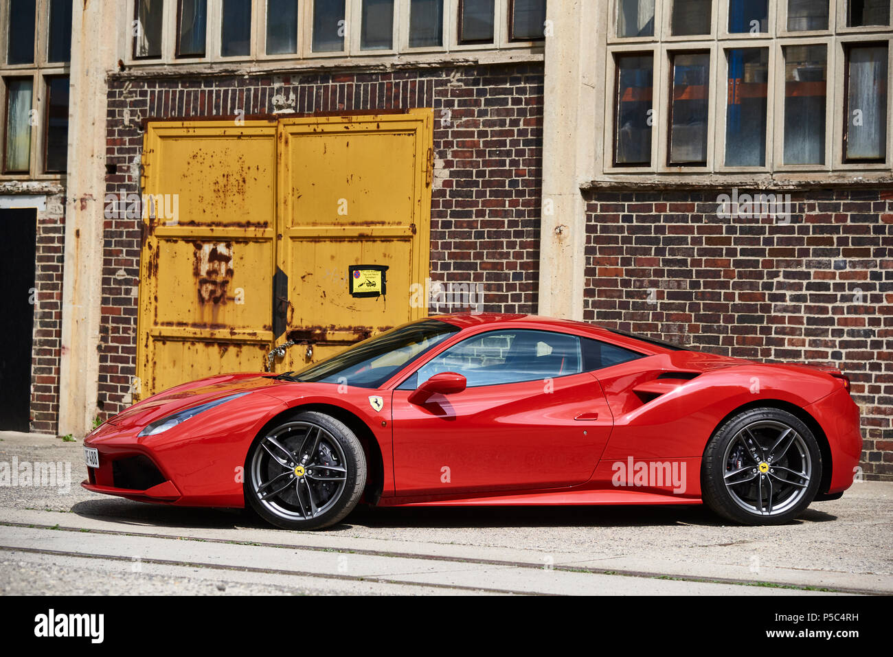 Ferrari 488 hi-res stock photography and images - Alamy