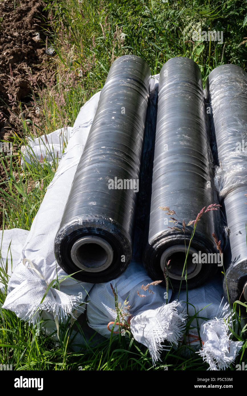 Rolls of plastic for Maize to be grown under biodegradable plastic for ...