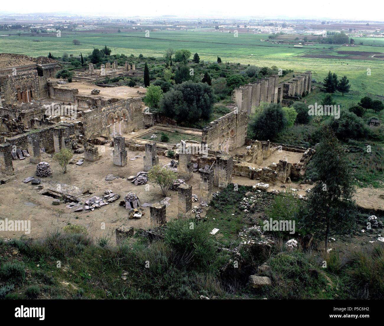 VISTA DE LA CIUDAD DESDE LA TERRAZA INTERMEDIA. Location: MEDINA ...