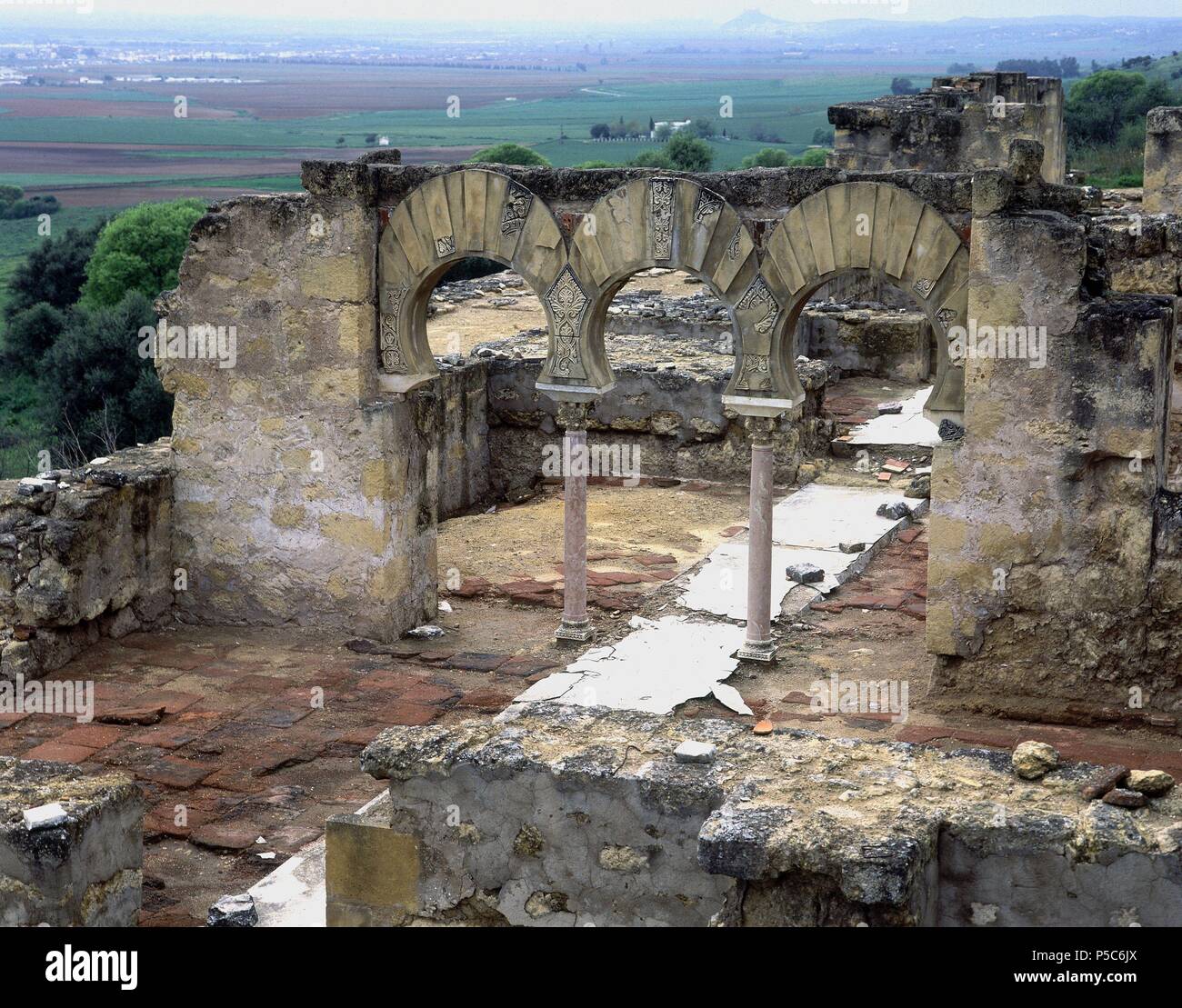 ZONA ALTA CIUDAD PALACIO CONSTRUIDA POR ABDERRAMAN III EN EL 936 ...