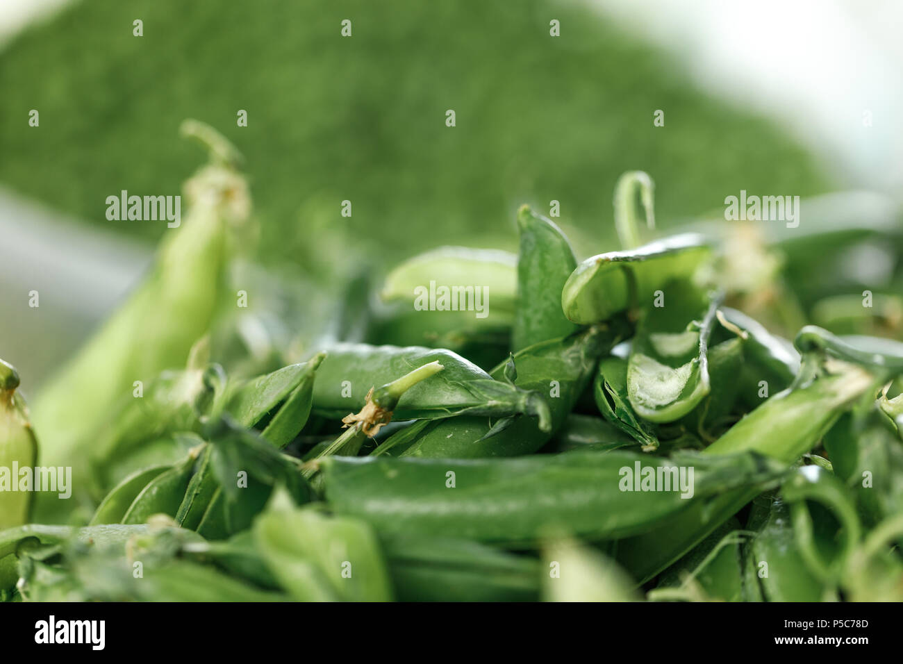 peeled green peas Stock Photo - Alamy