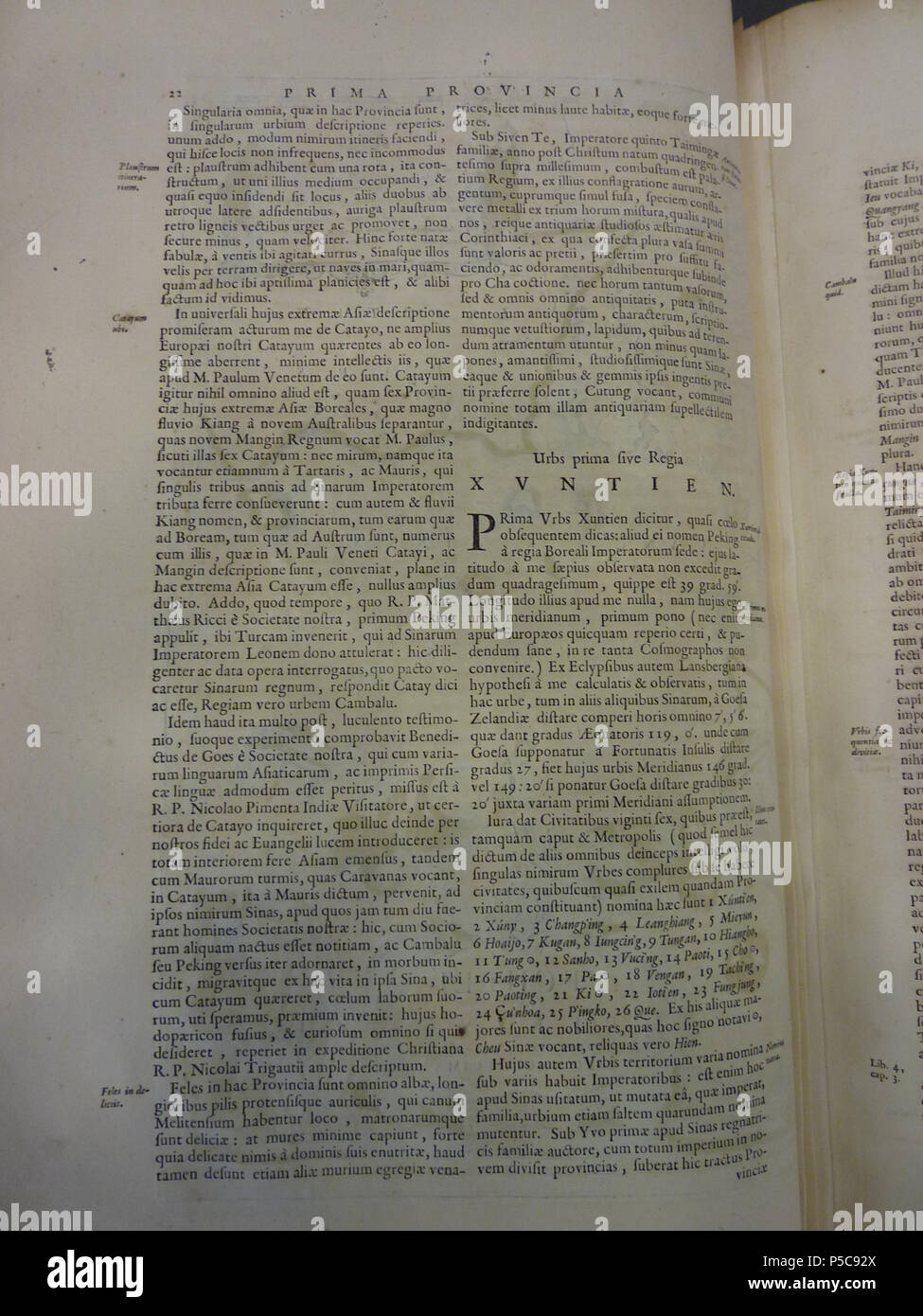 Novus atlas sinensis hi-res stock photography and images - Alamy