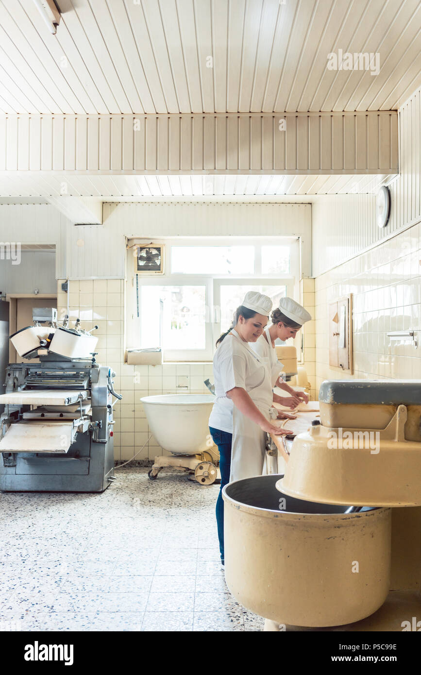 Wide view of bread production in bakery Stock Photo - Alamy