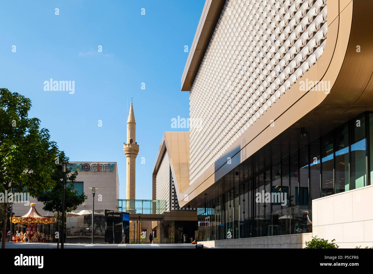 Shopping center beirut hi-res stock photography and images - Alamy