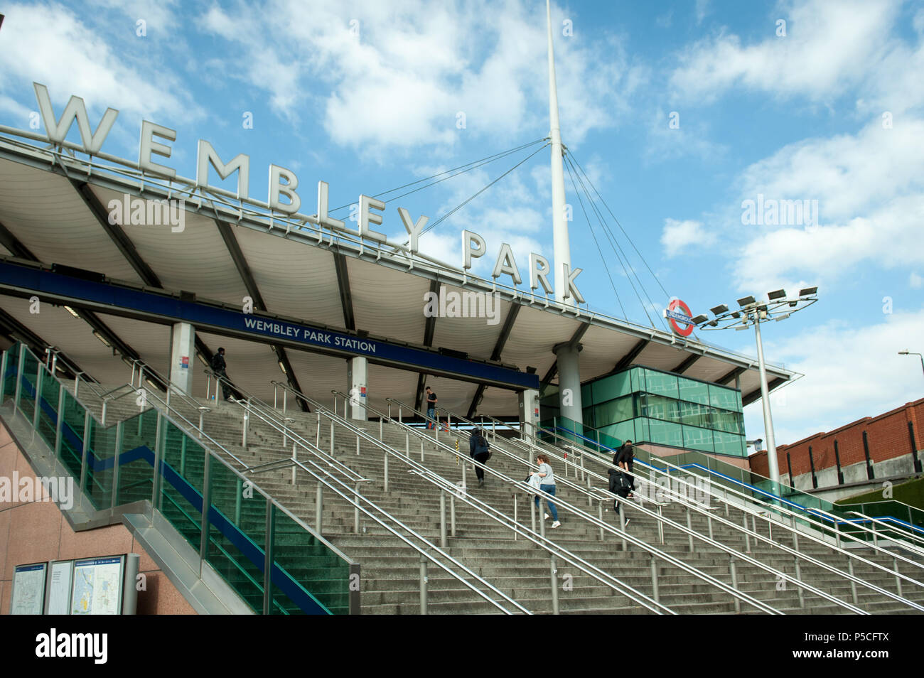 Wembley park underground station hi-res stock photography and images ...
