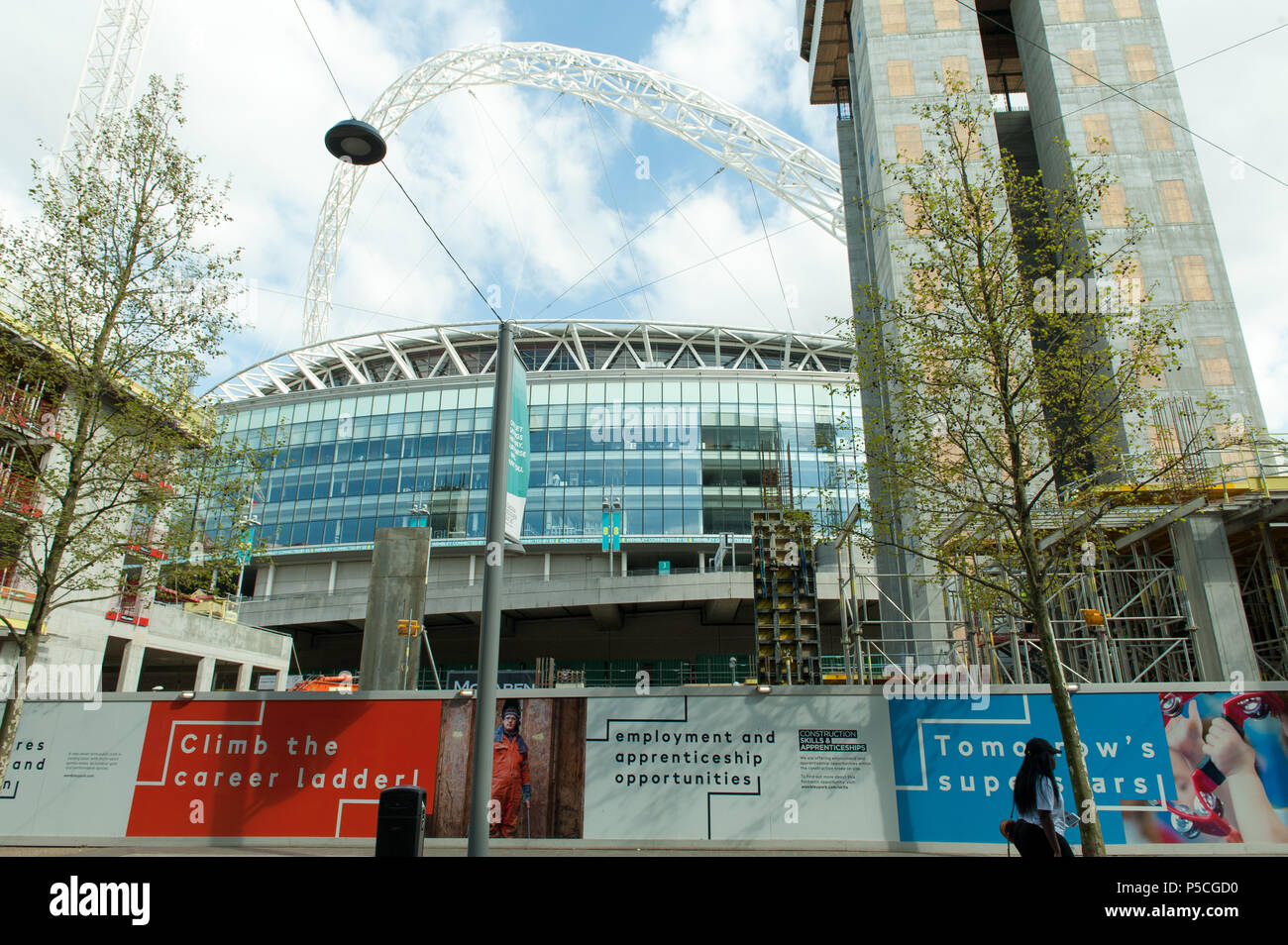 New wembley stadium construction hi-res stock photography and images ...