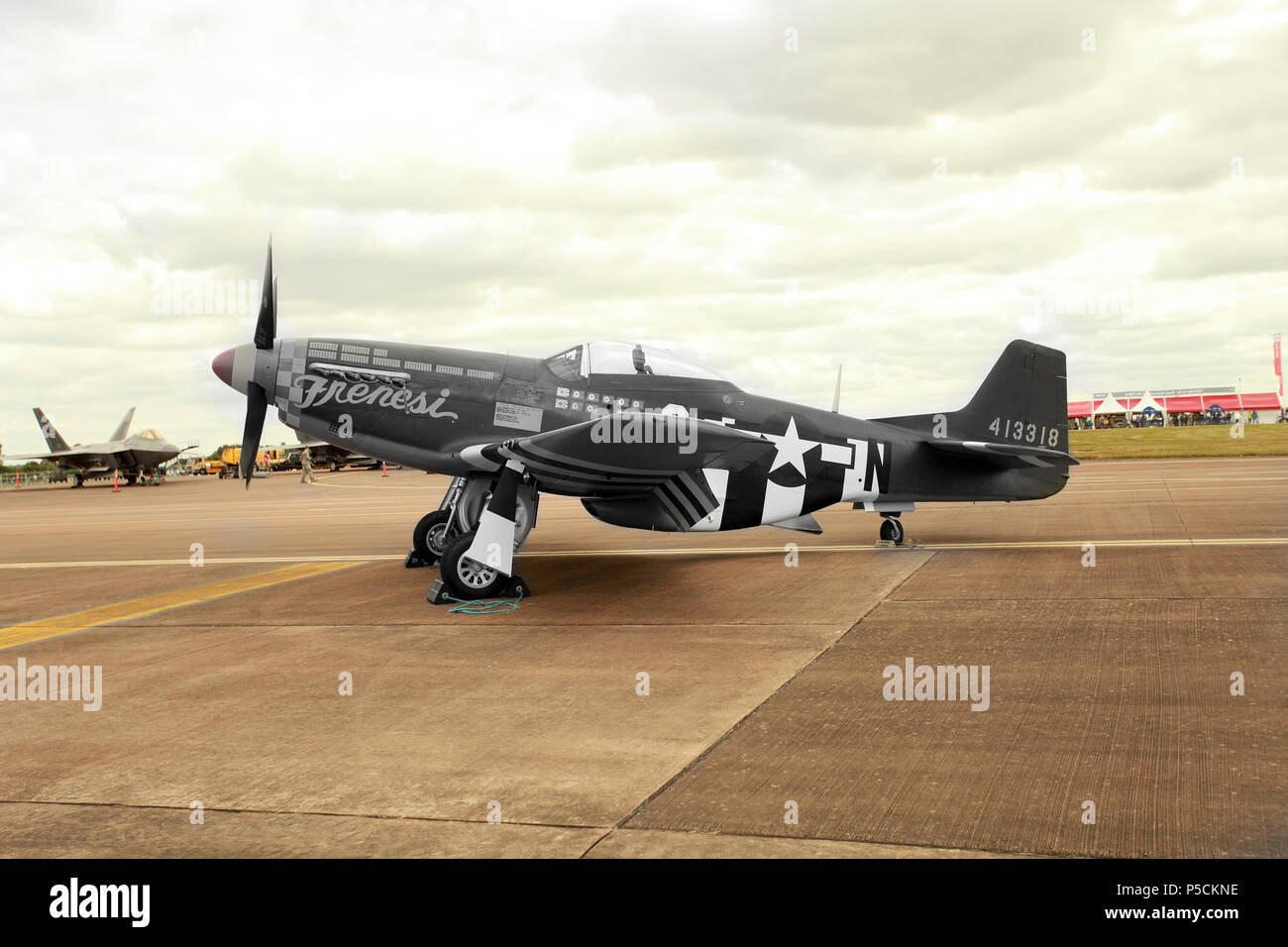 Pilot north american aviation p 51 hi-res stock photography and images ...