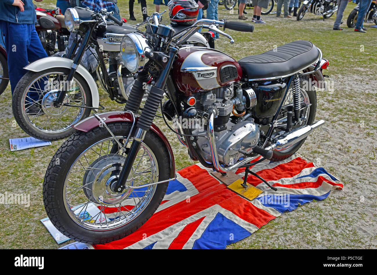 Triumph bonneville t120 hi-res stock photography and images - Alamy