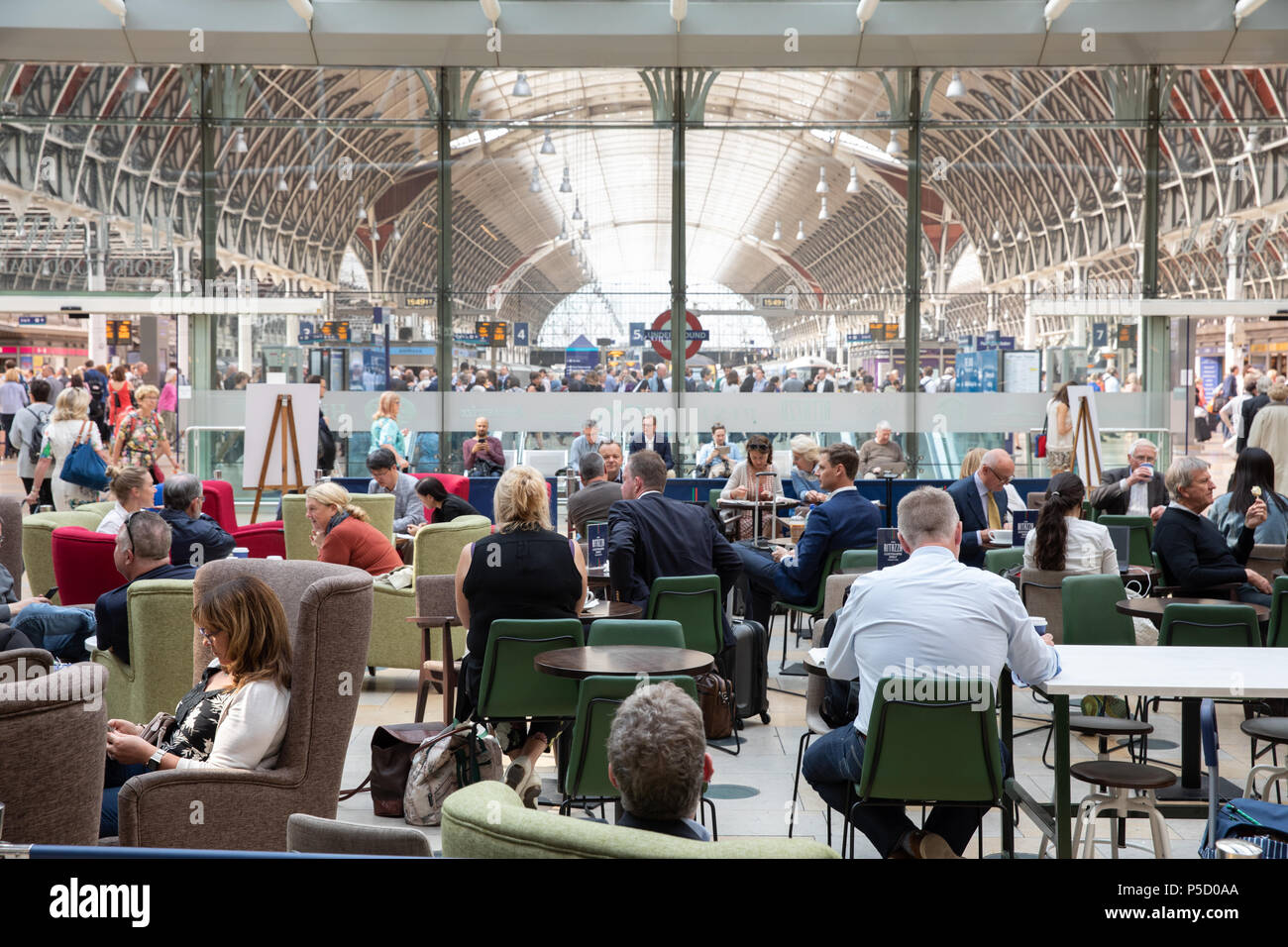 Caffe Ritazza in Paddington station, London Stock Photo - Alamy
