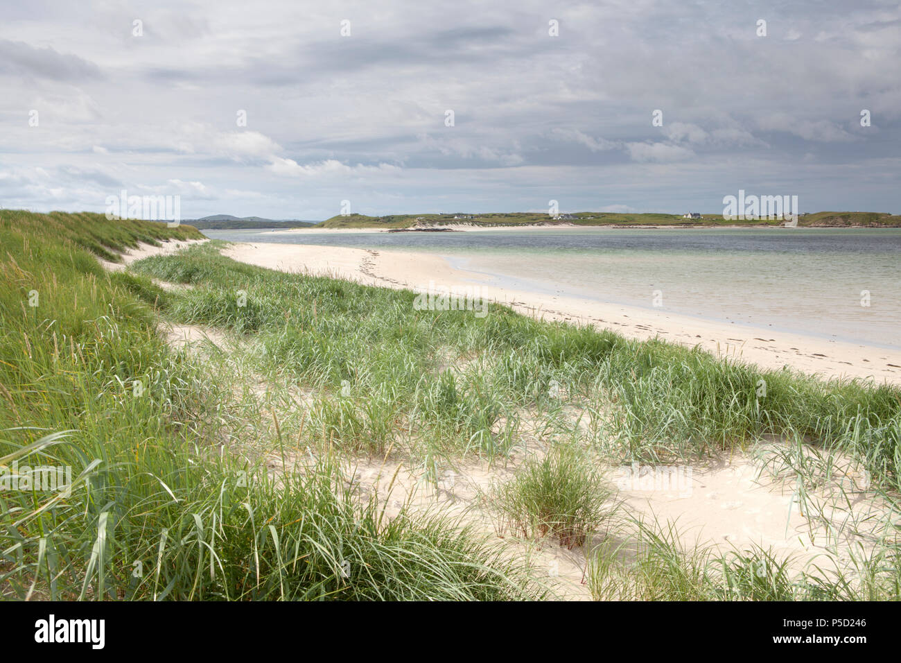 Stunning clean beaches and water on the Donegal coast between Bunbeg ...