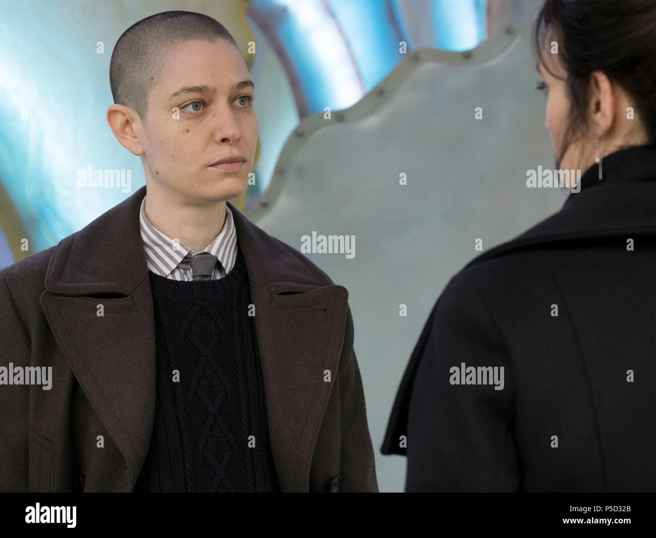 BILLIONS, l-r: Asia Kate Dillon, Maggie Siff in 'Kompenso' (Season 3 ...