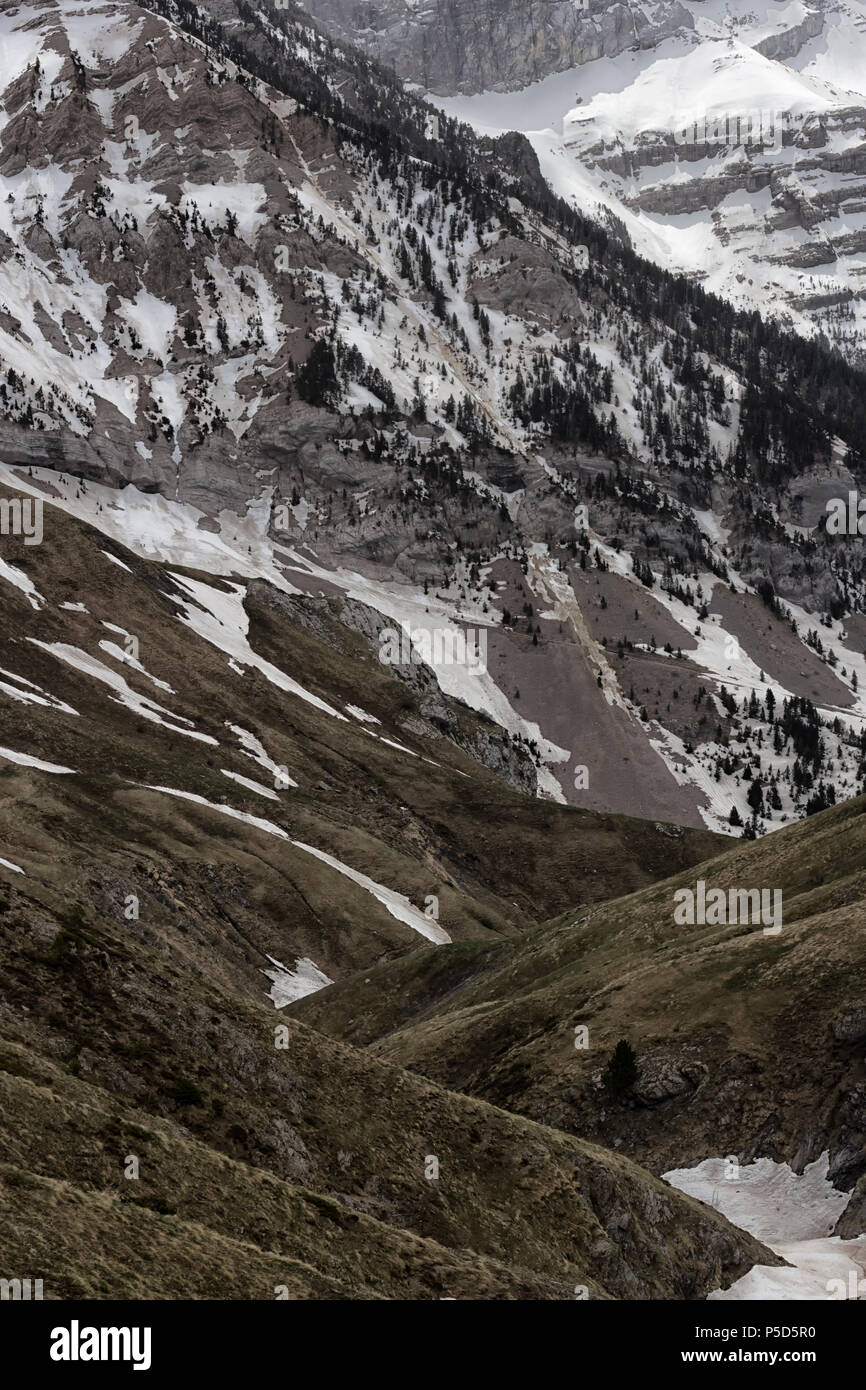 mountains in pyrenees Stock Photo - Alamy