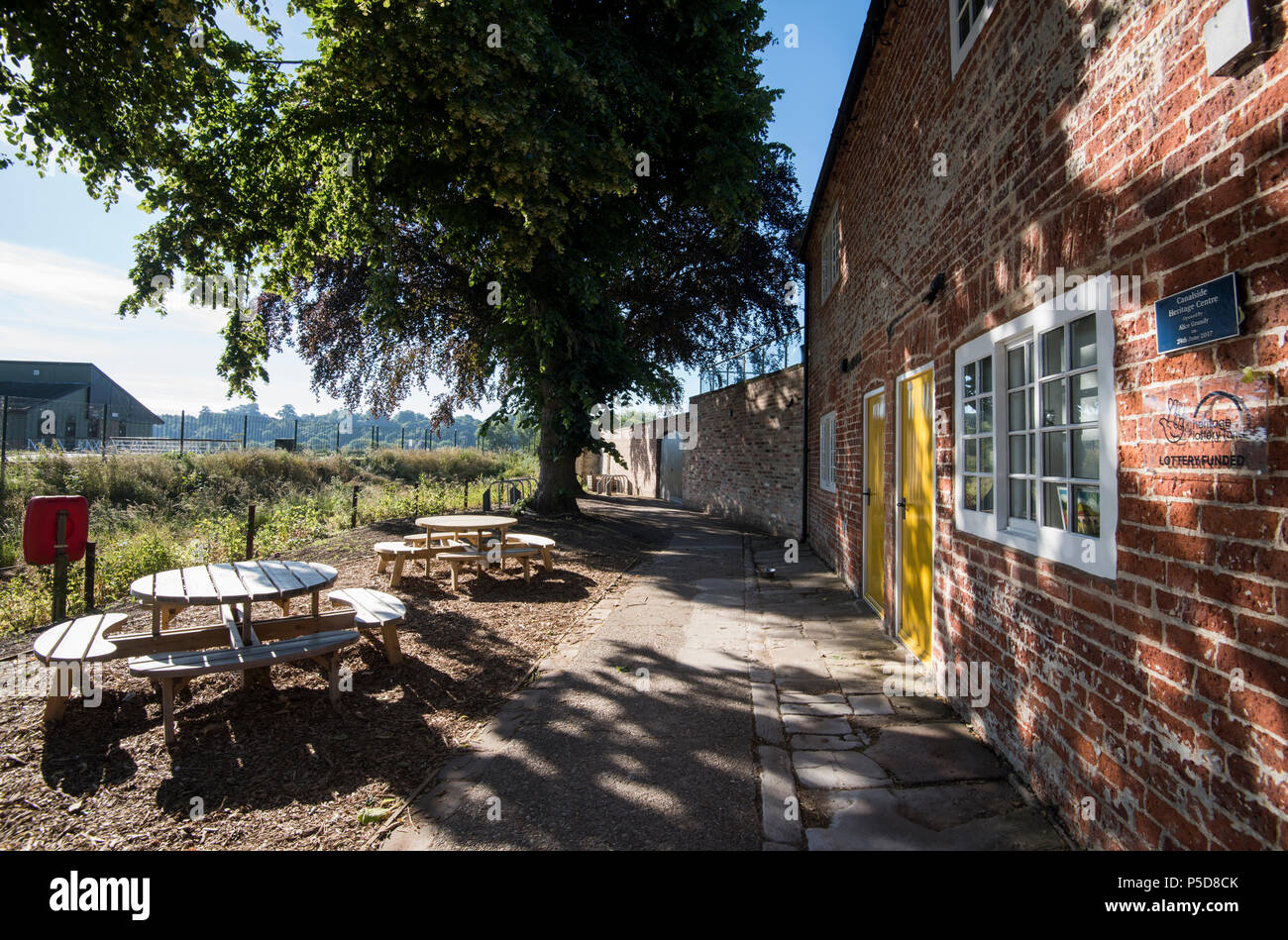 Nottingham cottage hi-res stock photography and images - Alamy