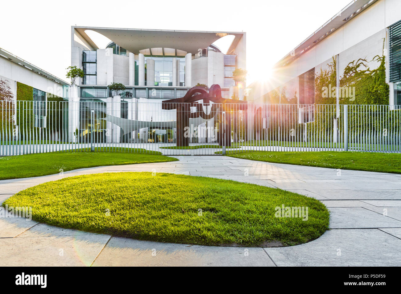 Angela merkel bundeskanzlerin hi-res stock photography and images - Alamy