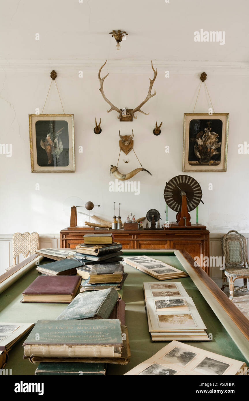 Billiards history hi-res stock photography and images - Alamy