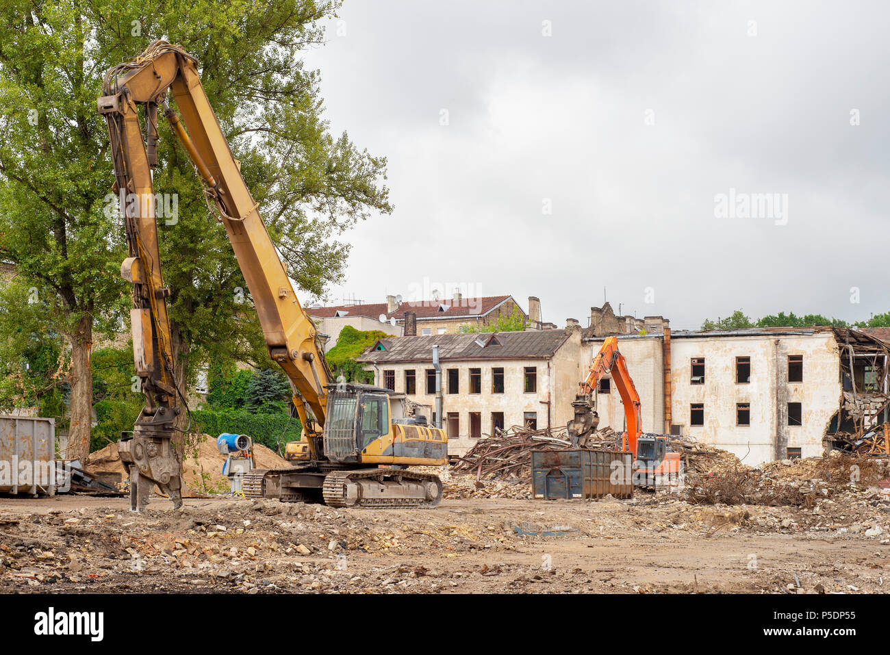 Construction and Demolition Debris Stock Photo - Alamy