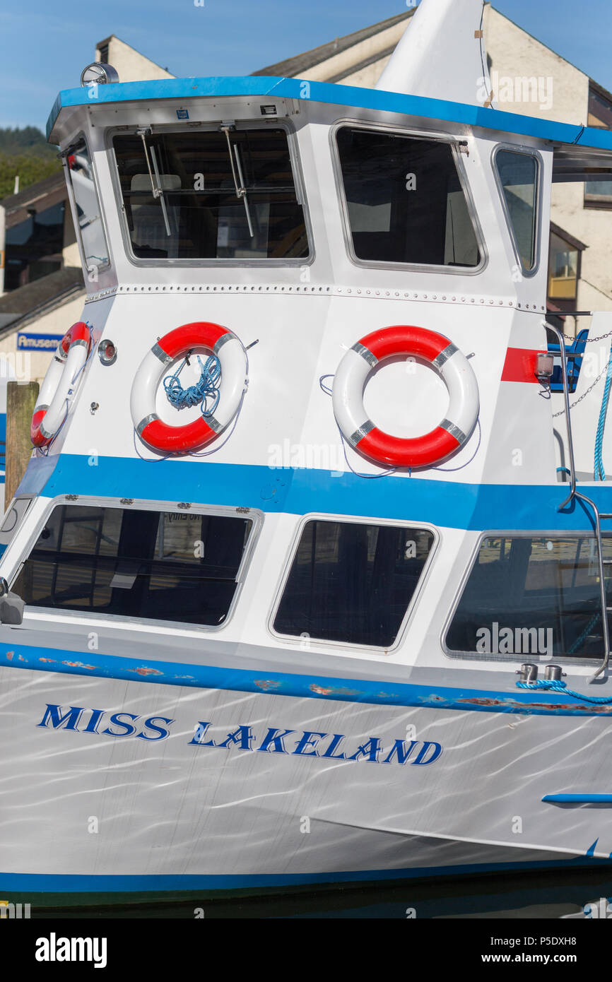 Windermere bus hi-res stock photography and images - Alamy