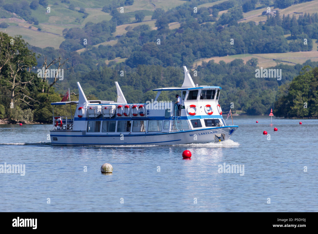 Windermere bus hi-res stock photography and images - Alamy