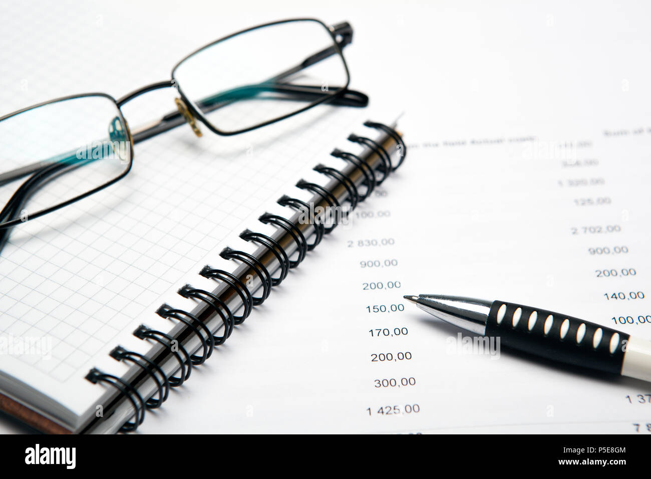 office supplies and paper Desktop points and figures Stock Photo - Alamy