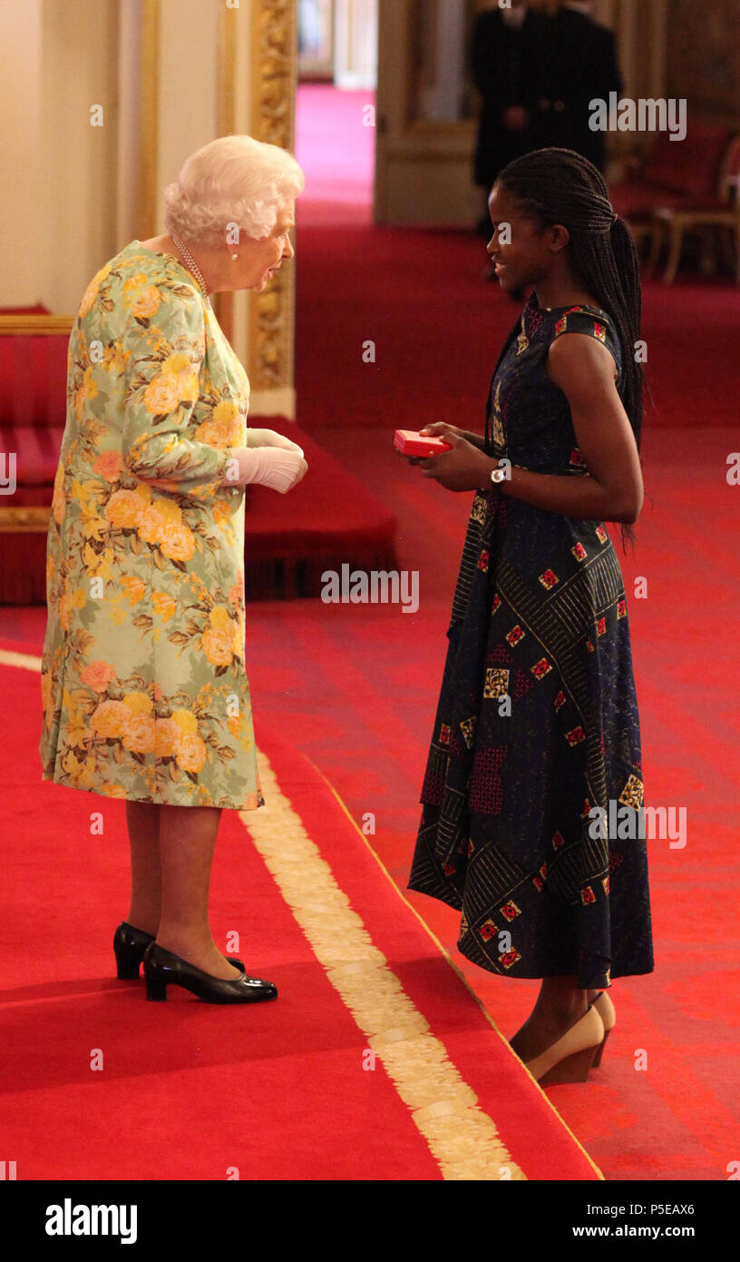 Ms Sela Kasepa from Zambia receives her Young Leaders Award from Queen ...