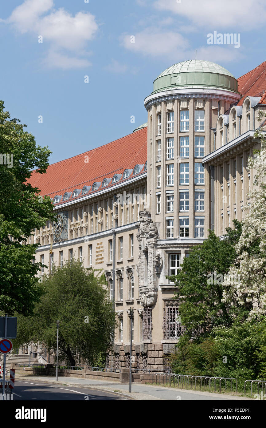 National central library hi-res stock photography and images - Alamy